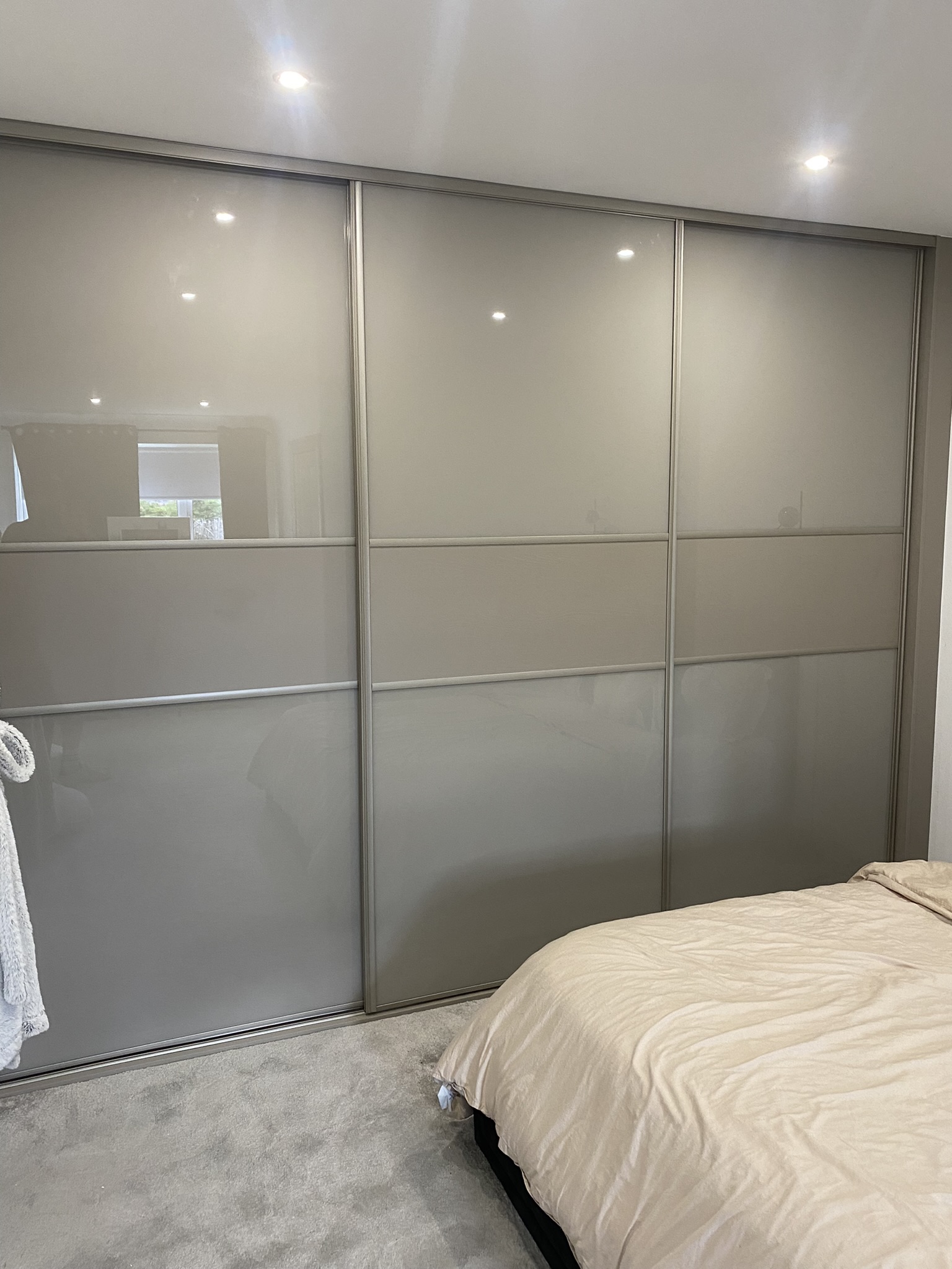 Split Doors – Urban Sliders
